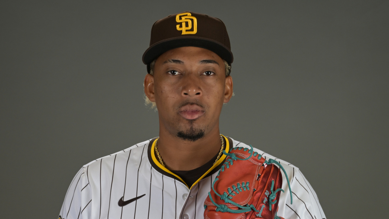 Red Sox sign former Cubs, Padres farmhand Yovanny Cruz to minor-league deal