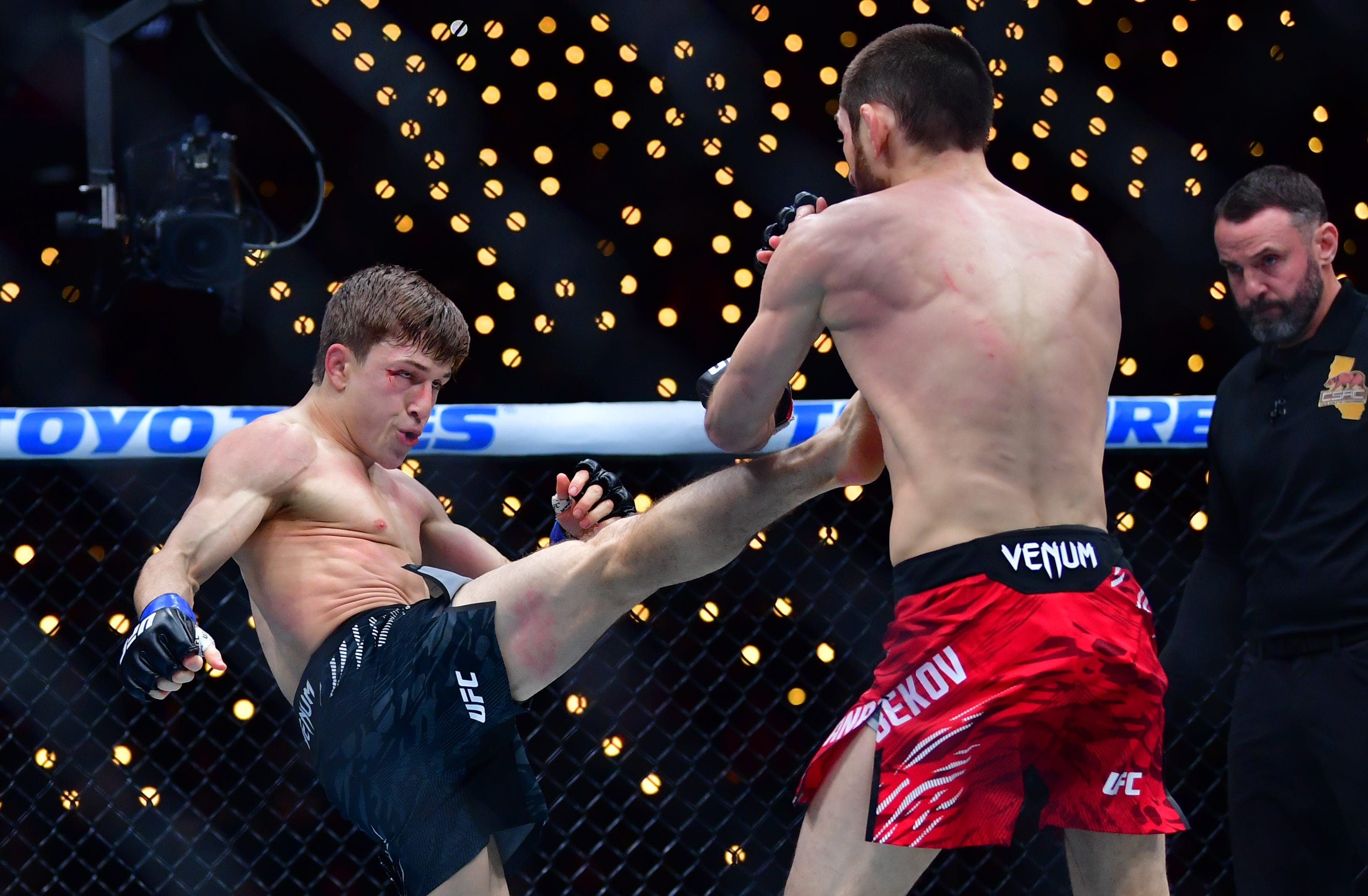 Tagir Ulanbekov def. Clayton Carpenter at UFC 311: Best photos