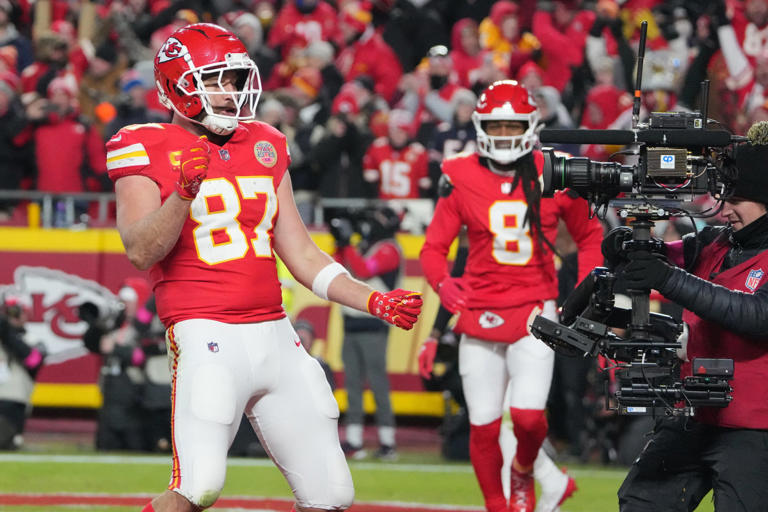 New Video Shows Travis Kelce's Dance in Chiefs-Texans