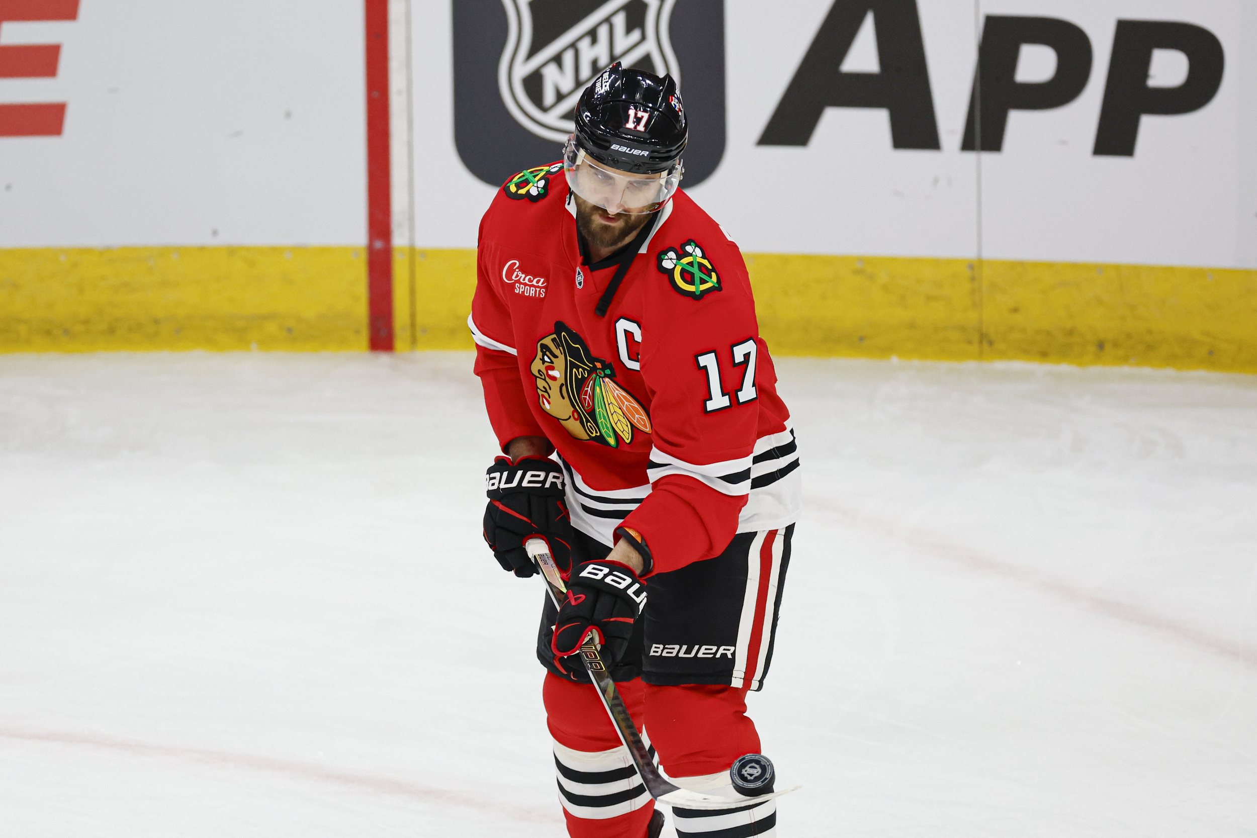 Blackhawks’ Nick Foligno to Play in 1,200th Career NHL Game