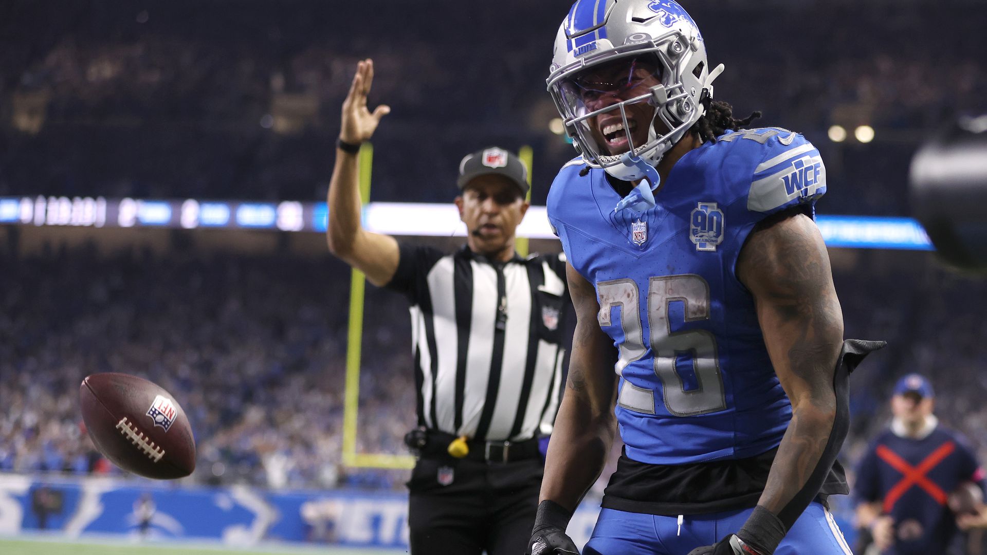 Lions vs. Commanders first half live chat, open thread