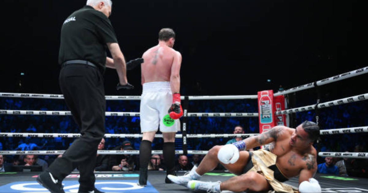 Darren Till Smashes Anthony Taylor in Misfits Boxing Debut - MF & DAZN ...