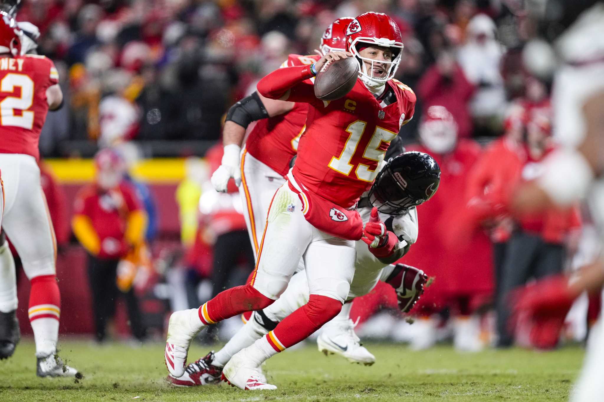 Houston Texans turning point: Kansas City's Patrick Mahomes hits Travis ...