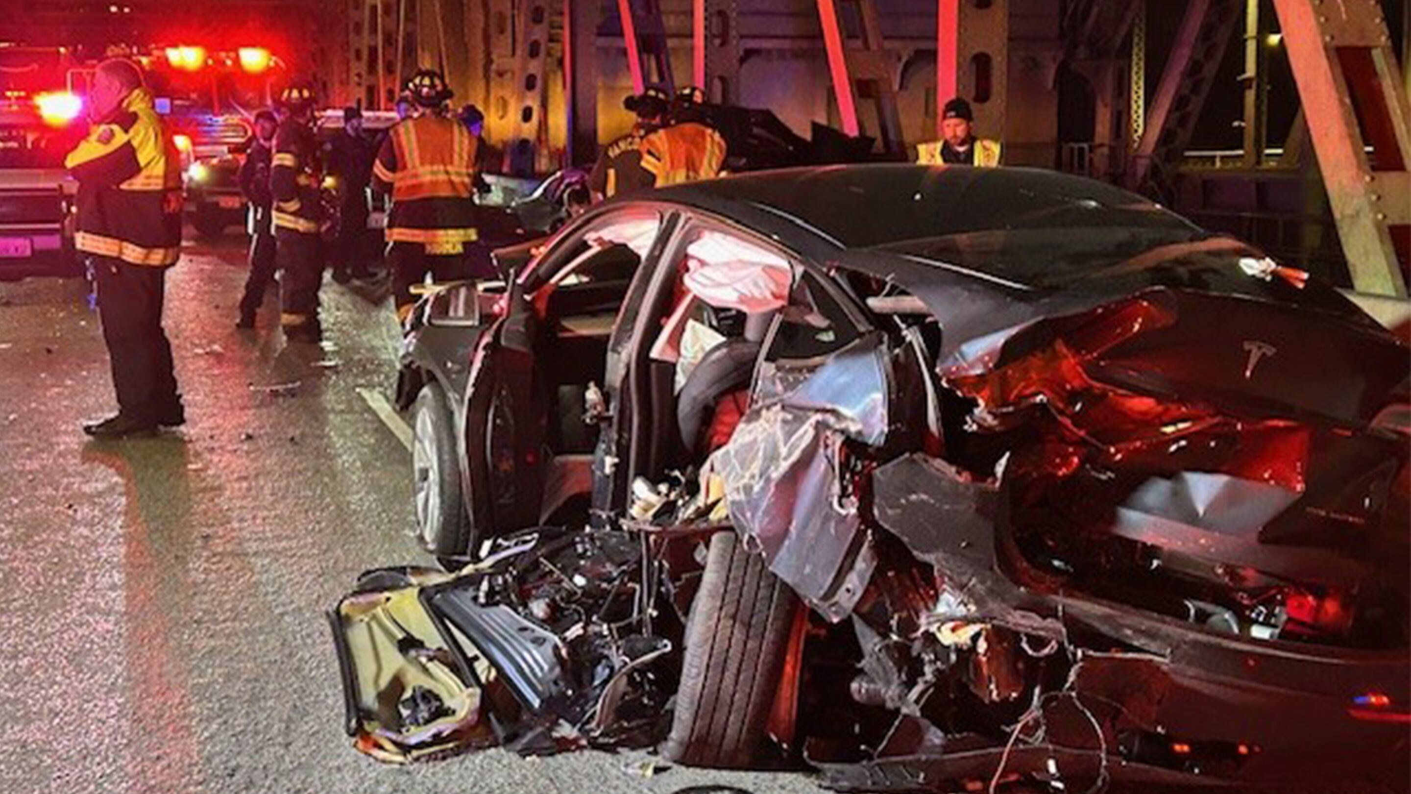 Police: Speeding Tesla driver charged after smashing into 2nd Tesla at ...