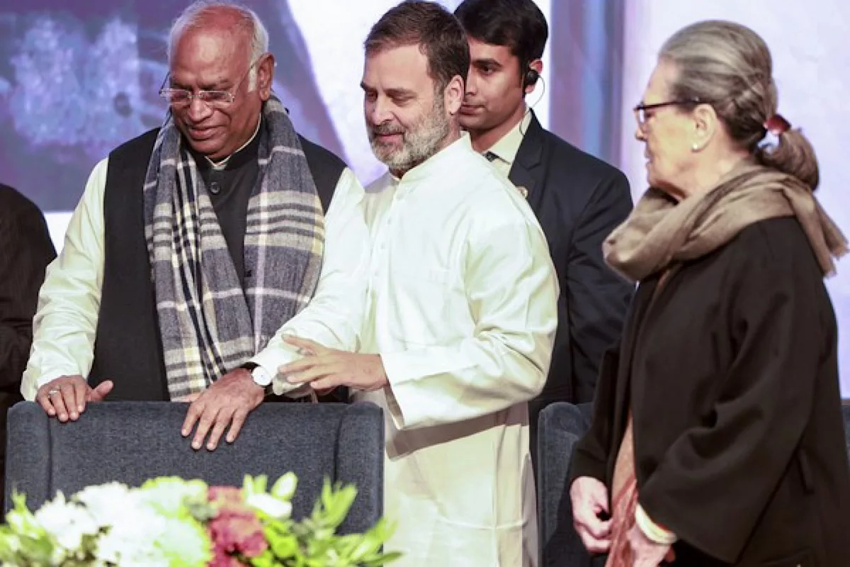 Kharge, Sonia, Rahul, Priyanka among Cong's star campaigners for Delhi ... Kharge, Sonia, Rahul, Priyanka among Cong's star campaigners for Delhi ...