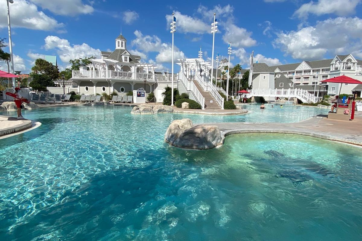 12 Best Disney World Insider Tips Only The Pros Know