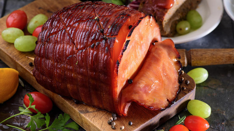 When Is The Best Time To Glaze A Ham?