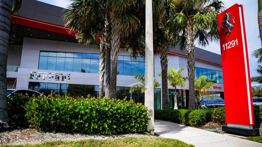 $1.2 Million Ferrari F40 Suffers Horrific Crash In Awkward Test Drive ...