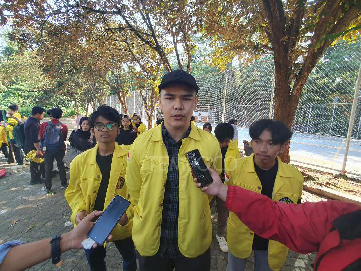 Ketua BEM UI Verrel Uziel Buka Suara soal Pemberhentiannya karena ... Ketua BEM UI Verrel Uziel Buka Suara soal Pemberhentiannya karena ...