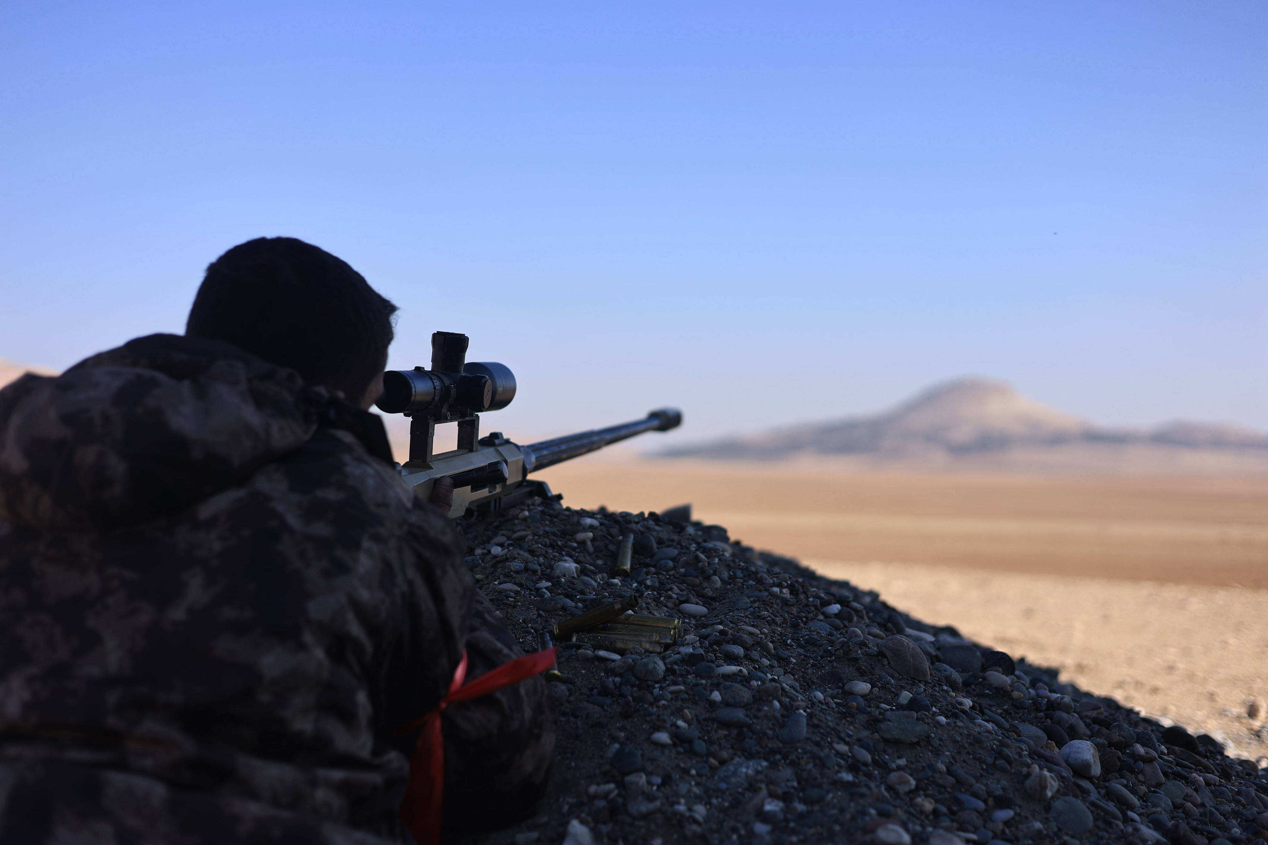 Turkish-backed forces push for breakthrough against Kurds in eastern Syria