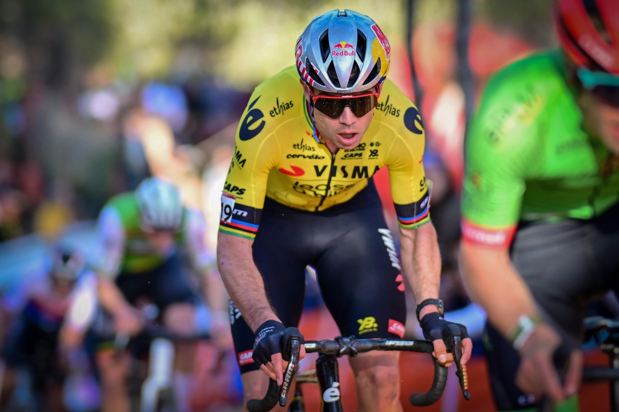 Wout van Aert voelde zich niet heel fris tijdens cross van Benidorm ...