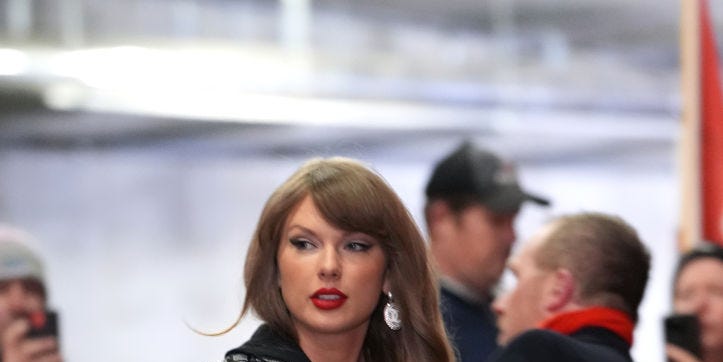 Taylor Swift’s Head-to-Toe Chanel Ensemble Is Her Chicest WAG Look Yet