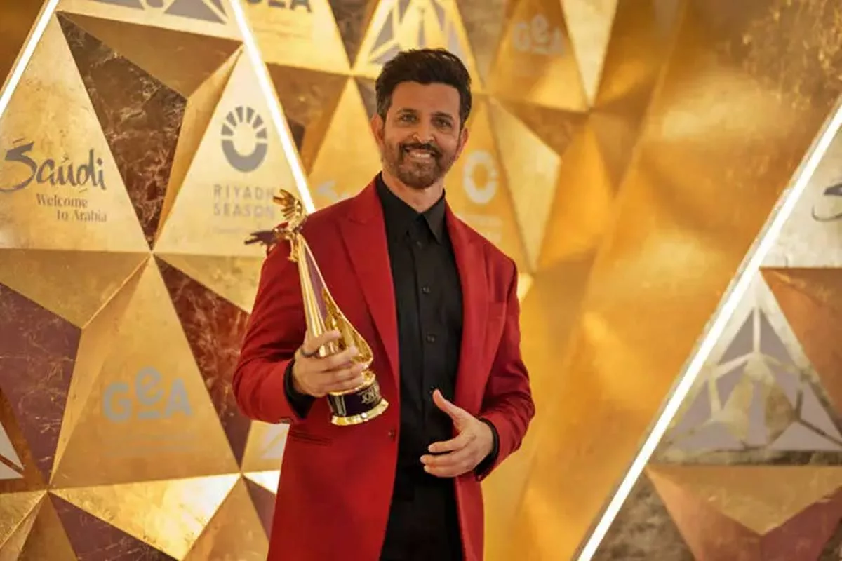 Hrithik Roshan honored with Global Achievement Award at Joy Awards 2025