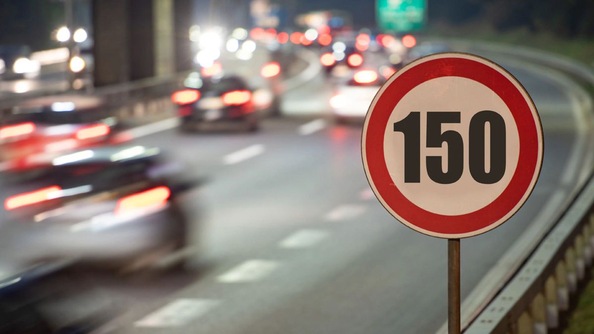 Cambio radical con el límite de velocidad. Los hay que viajan a 150 ...