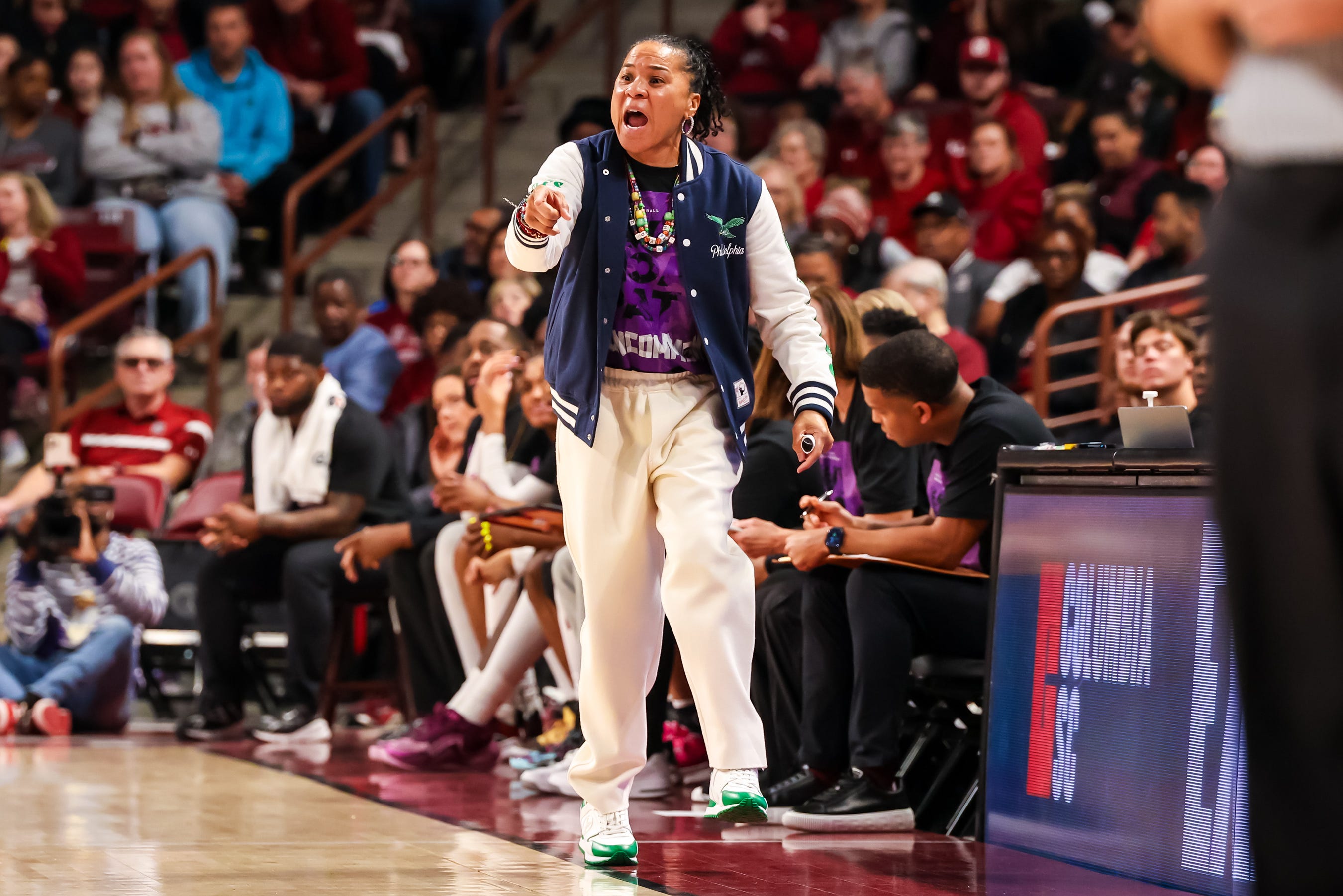 What Dawn Staley said about Kim Mulkey, South Carolina-LSU rivalry ...