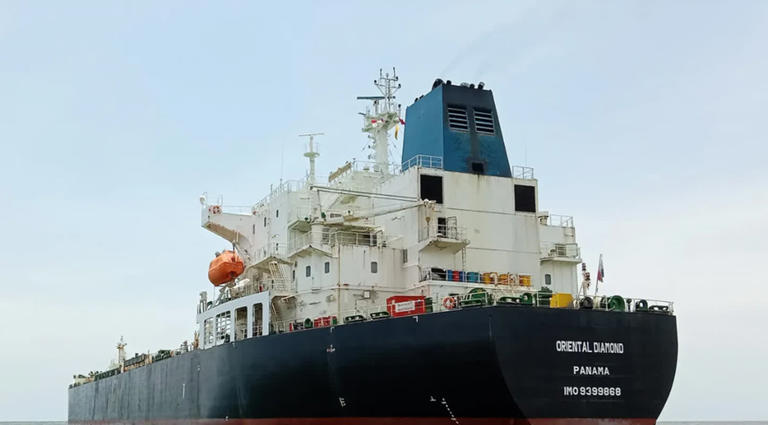 HMM, 17년 된 PC선 2척 '600억원'에 매각