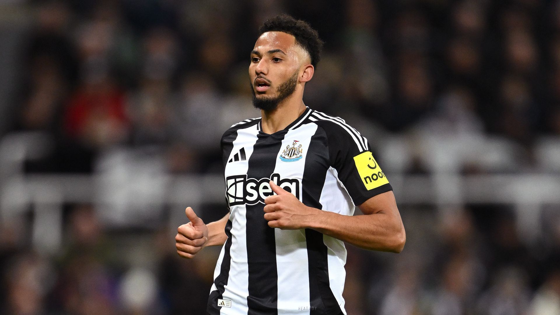 Juventus open surprise transfer talks with Newcastle outcast Lloyd ...
