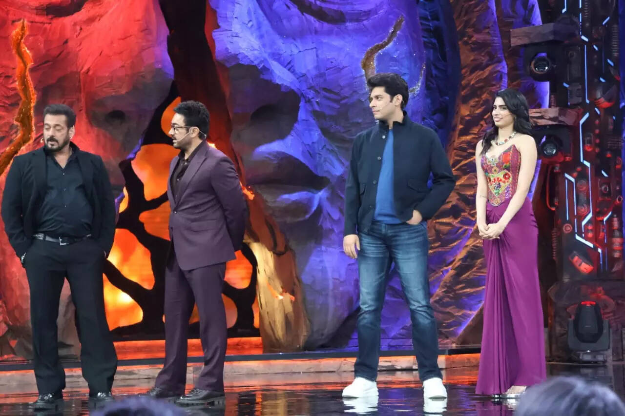 Aamir Khan, Junaid Khan and Khushi Kapoor join Salman Khan on Bigg Boss ...