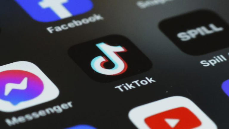 Breaking News: Tik Tok in process of restoring service to U.S. users