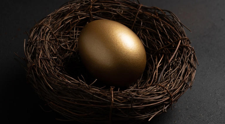 How Does Your Nest Egg Stack Up? Here's What It Takes To Be In The Top 10% Of Retirement Savers