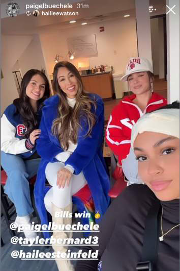 Hailee Steinfeld Sends Heartfelt Message Before Bills-Ravens Game Hailee Steinfeld Sends Heartfelt Message Before Bills-Ravens Game