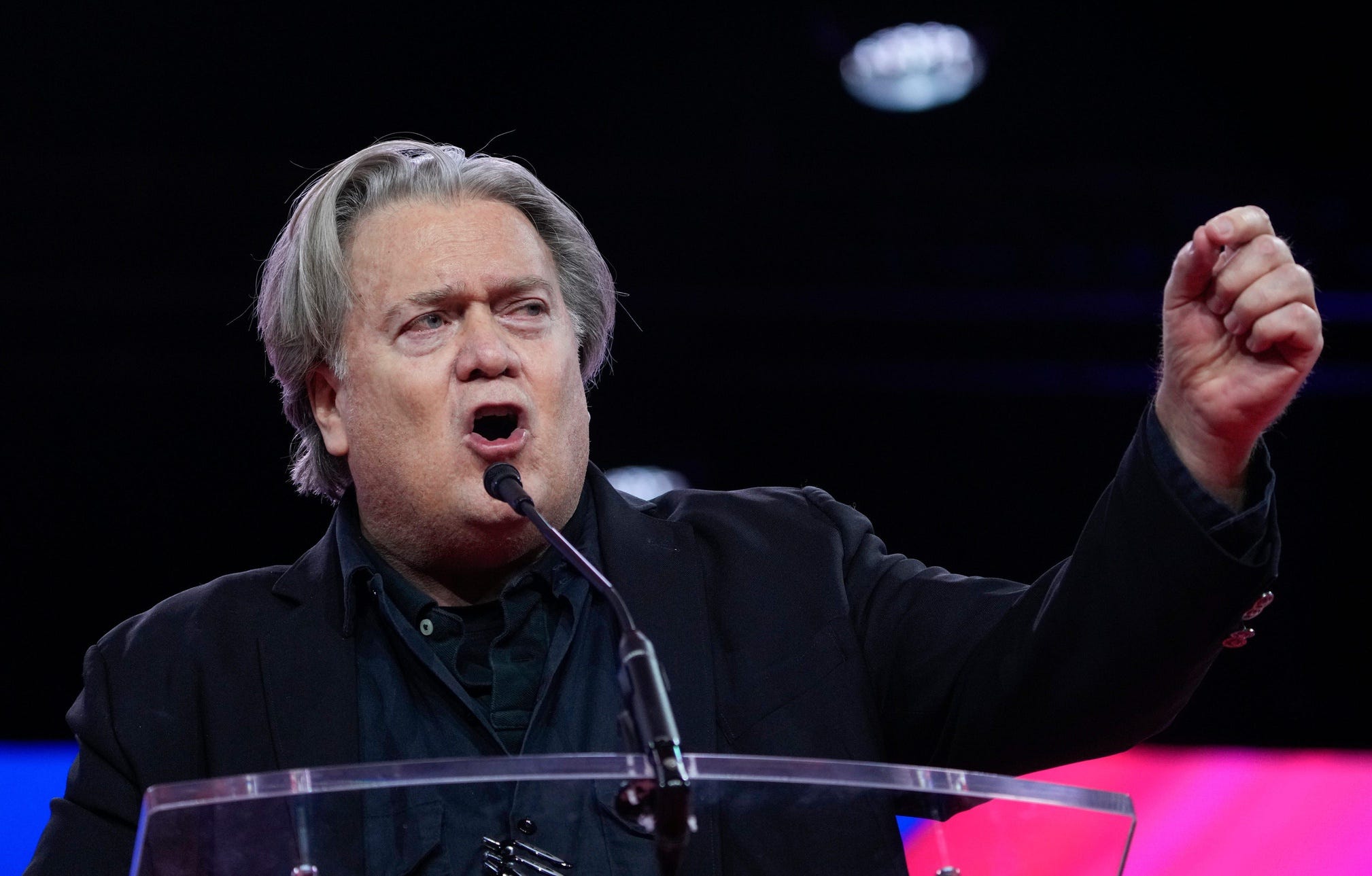 Steve Bannon knocks Jeff Bezos, Elon Musk and Mark Zuckerberg ahead of ...