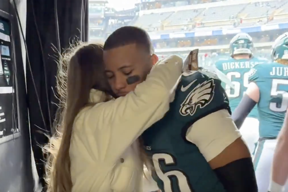 Saquon Barkley's Girlfriend Turns Heads In All-White Outfit Sunday