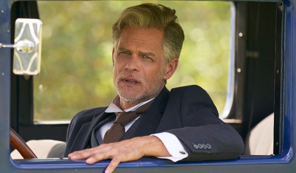 When Calls the Heart Star Martin Cummins' Real-Life Love Is Nothing ...