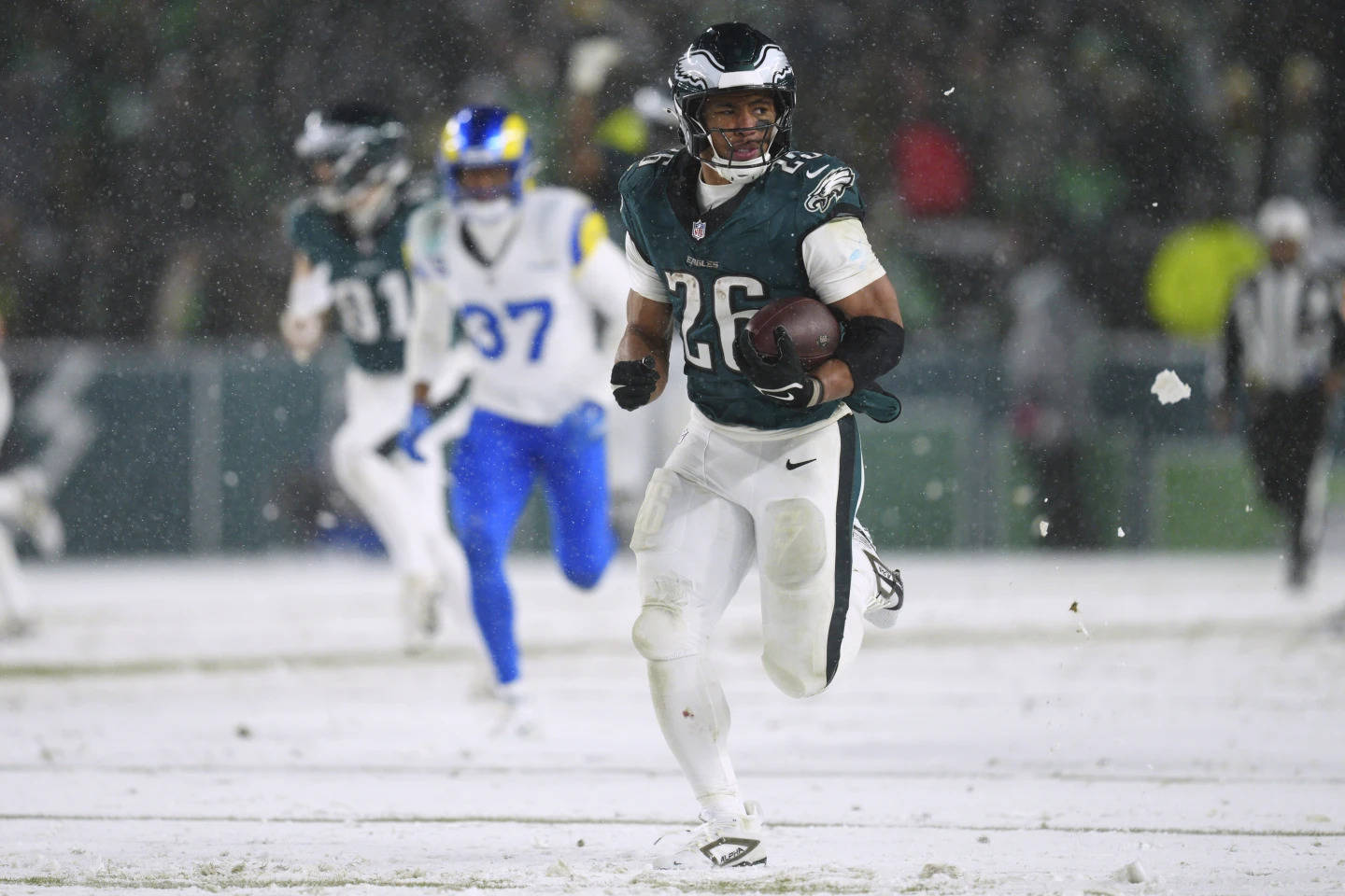 Saquon Barkley’s Playoff Magic in the Snow Powers Eagles Past Rams: NFC ...