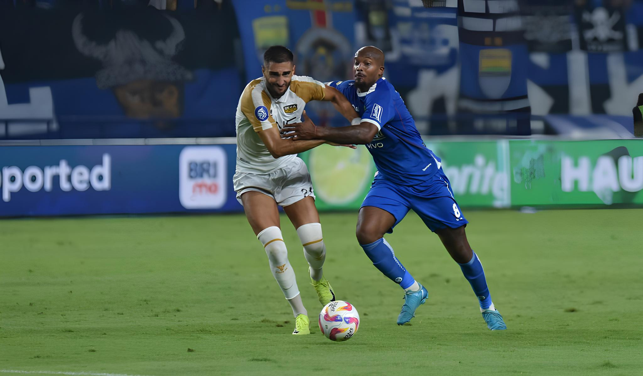 Pelatih Persib Bojan Hodak Puas dengan Debut Gervane Kastaneer, tetapi ... Pelatih Persib Bojan Hodak Puas dengan Debut Gervane Kastaneer, tetapi ...