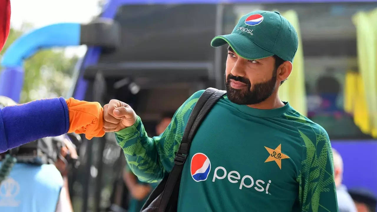 'Come to graveyard': Mohammad Rizwan's hilarious banter with West ...