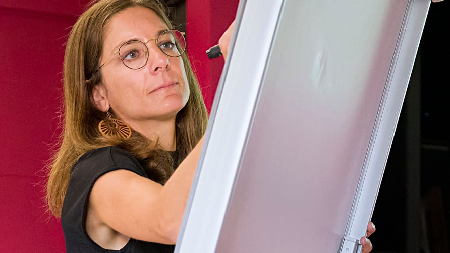 Stéphanie Emery Haenni macht es in der Fondation Domus möglich: Hier ...