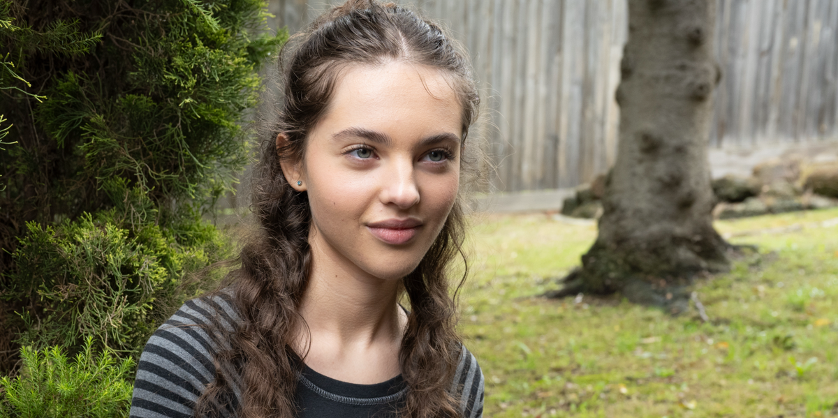 Neighbours' Nell Rebecchi to receive a ruthless threat