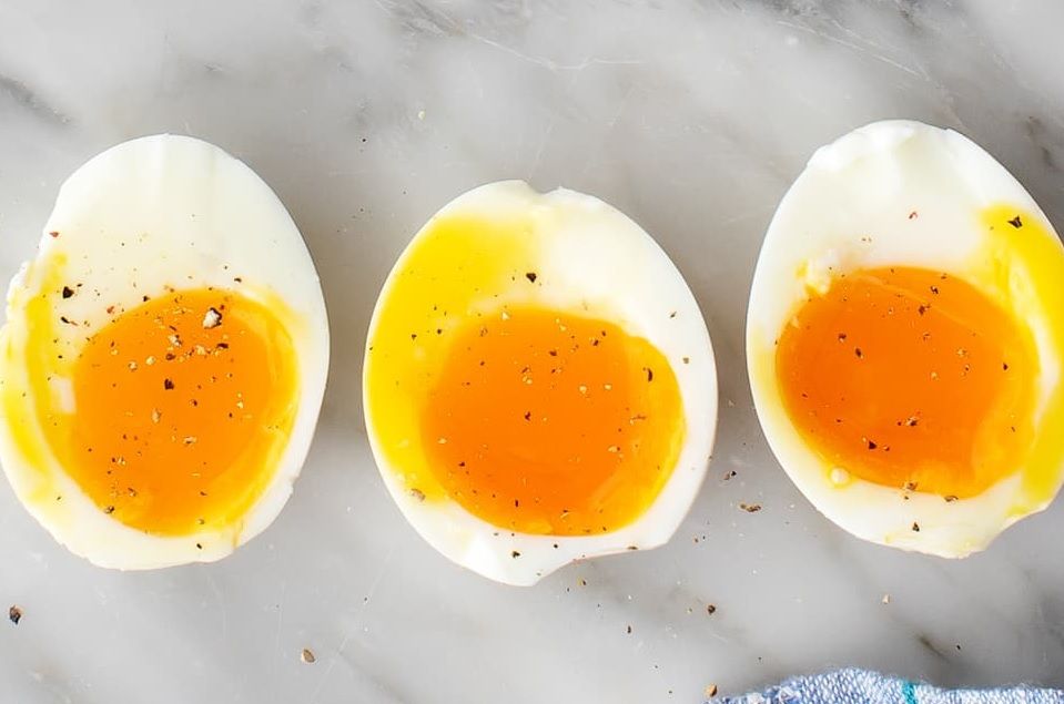 Cara Memasak Telur Setengah Matang dan Memanaskannya Dengan Benar