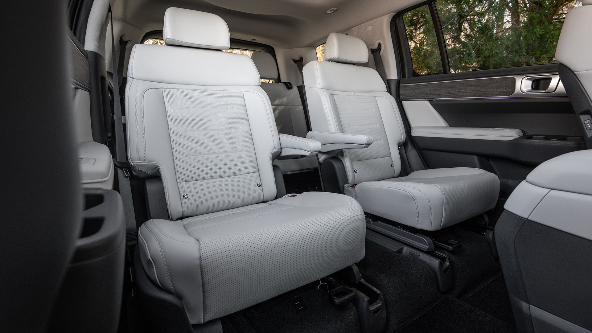 Cheapest 3-Row SUVs for 2025 | Most Affordable 7-Seater SUVs | CarBuzz