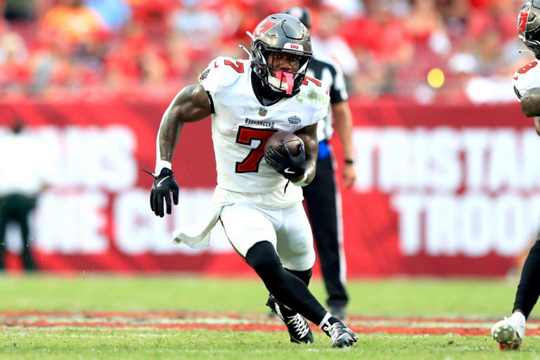 Fantasy football running back fallers: 4 RBs set to lose touches in 2026