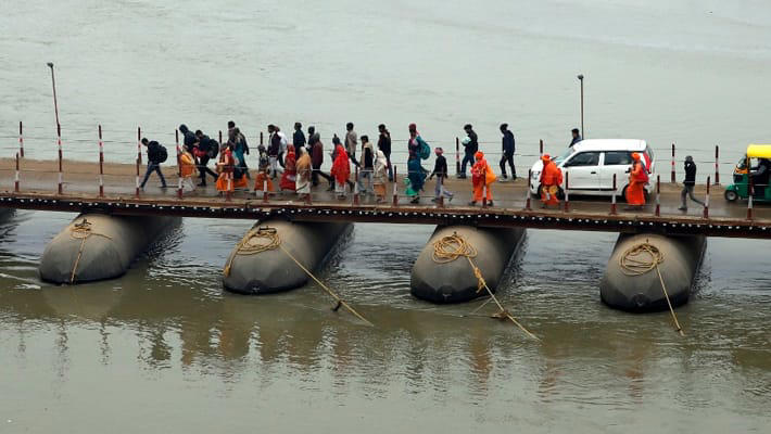 Pipa Bridges: Essential transport links for devotees at Mahakumbh