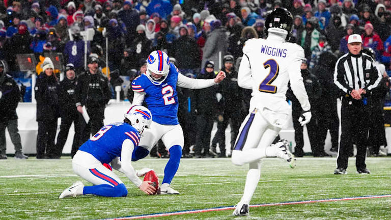 Bills get the monkey off their back, advance to the AFC Championship, 27-25