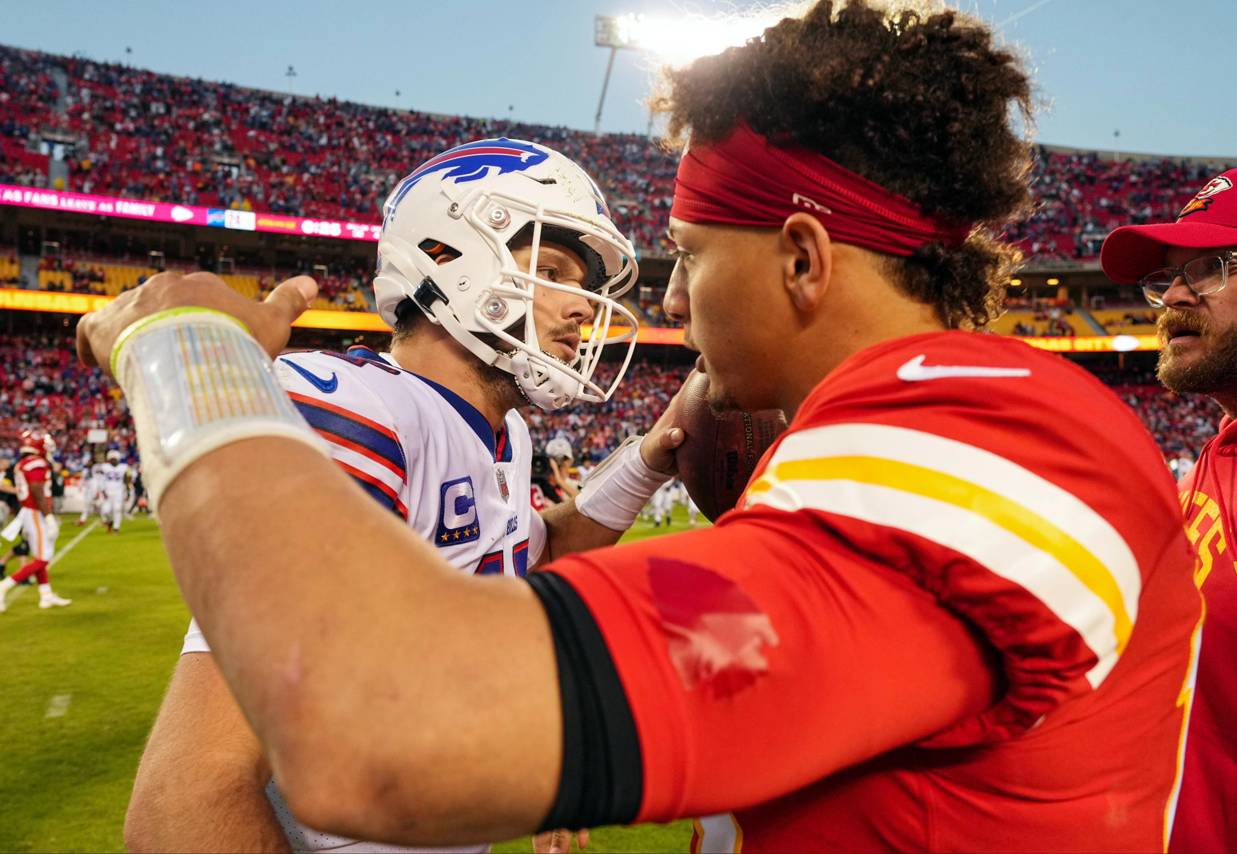 NFL playoff picks, predictions today: Who wins Commanders vs Eagles ...