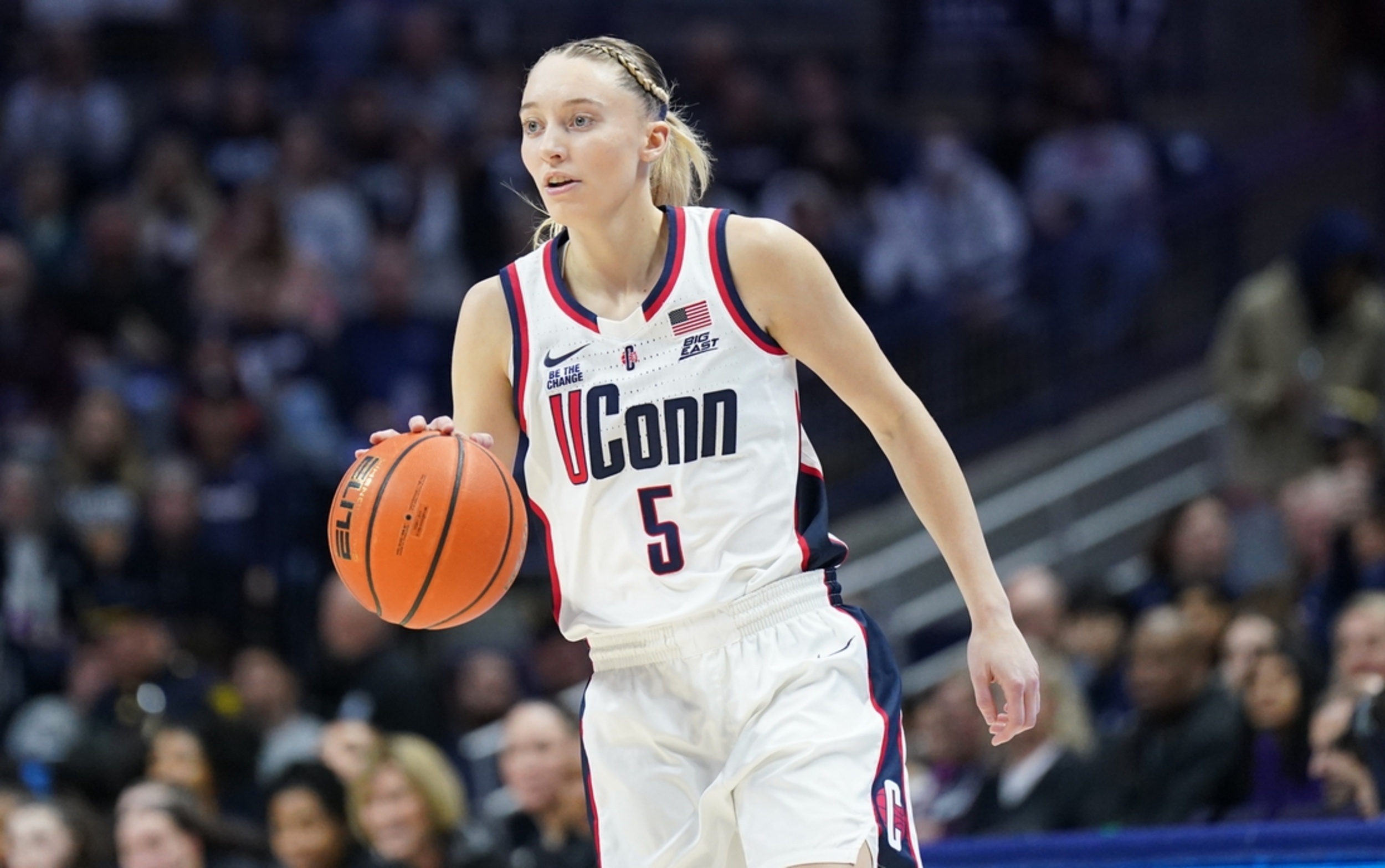Paige Bueckers fastest in UConn history to 2K points