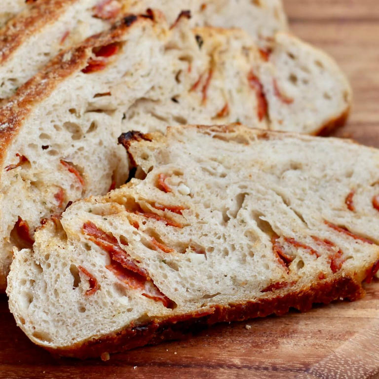 Sourdough Pizza Bread (Pepperoni Sourdough Bread)