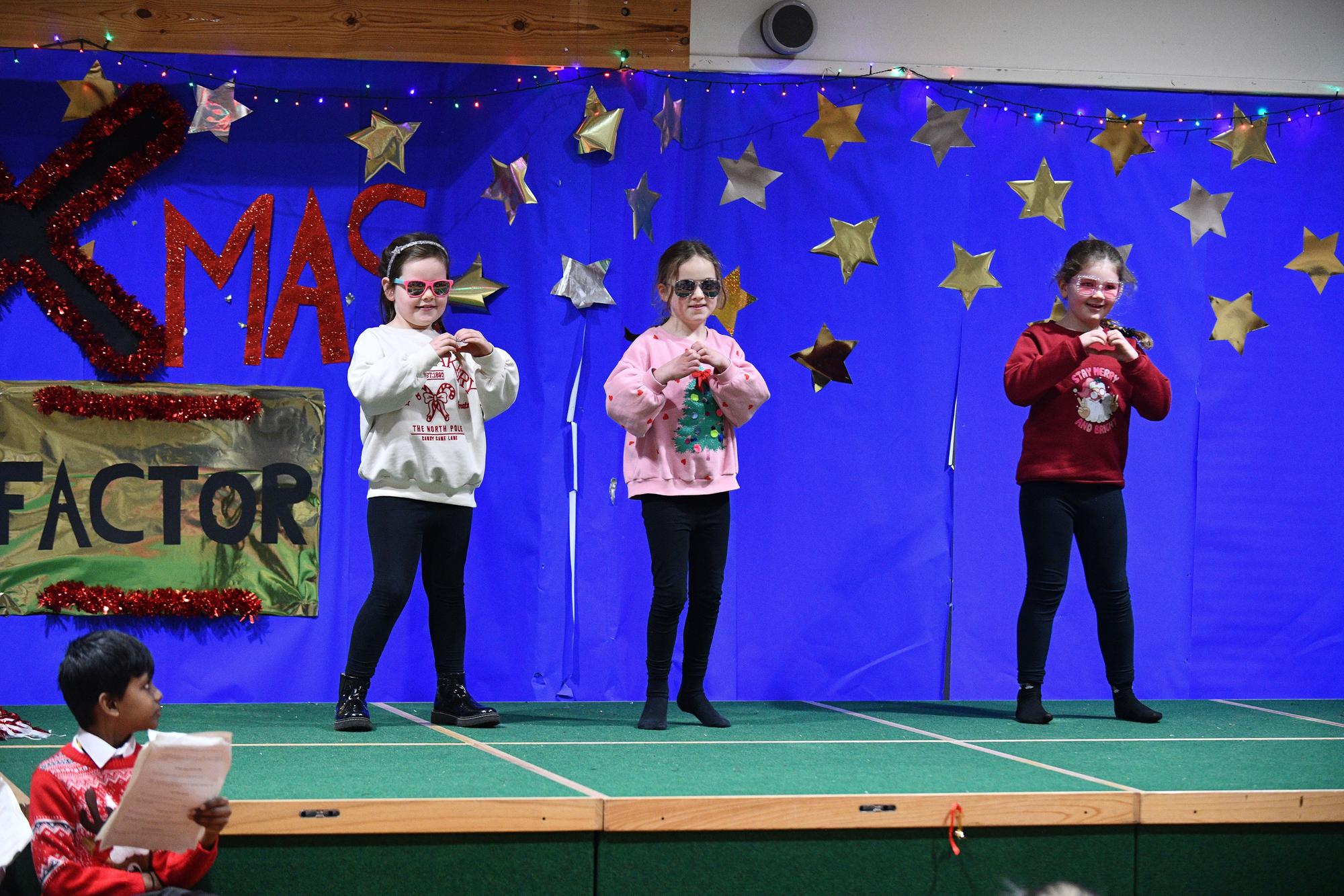 Carronshore pupils take to the stage for talent show
