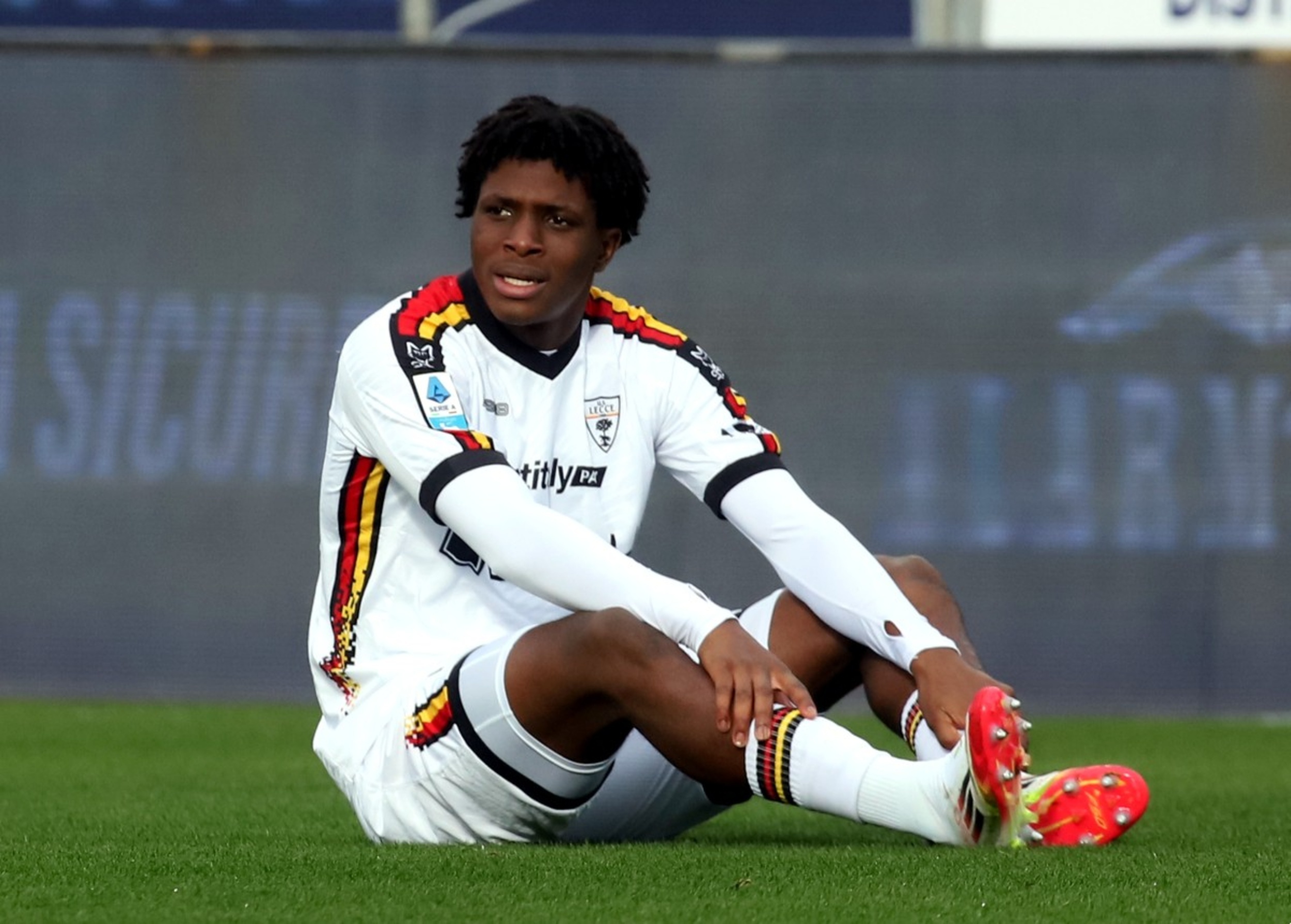 Formal talks prepared: Man United set to work on €40m move for Chelsea ...