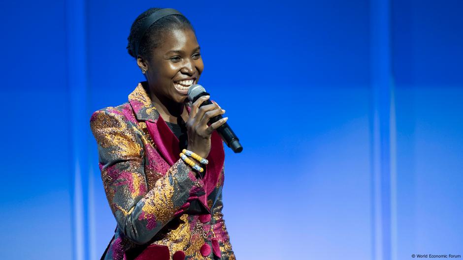 Drinnen und Draußen - junge Leute verschaffen sich Gehör beim WEF