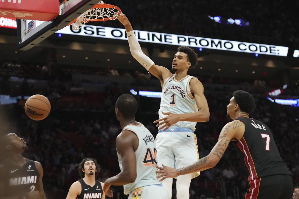 Spurs, Pacers make their way to Paris, for a week where all eyes will ...