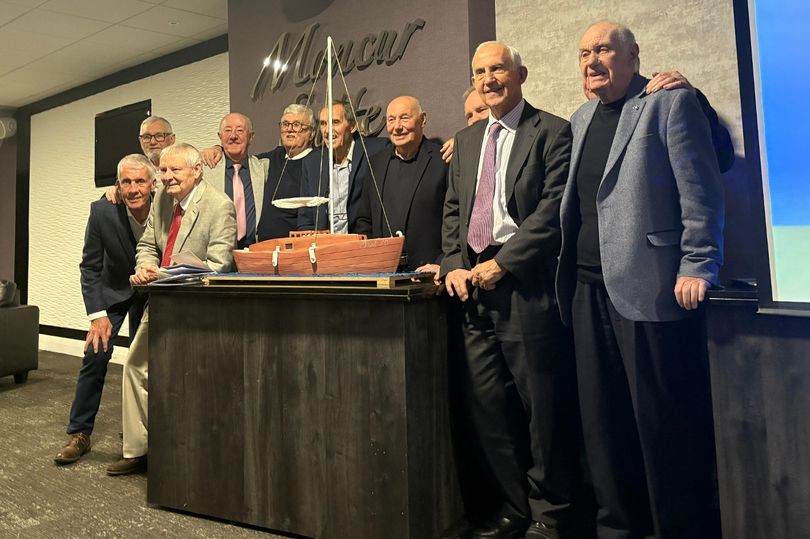 Alan Shearer makes Newcastle United trophy quip as Mark Knopfler and ...