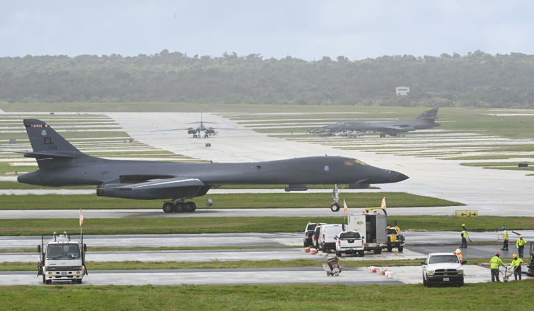 US B-1B Bombers Deployed to West Pacific Air Base