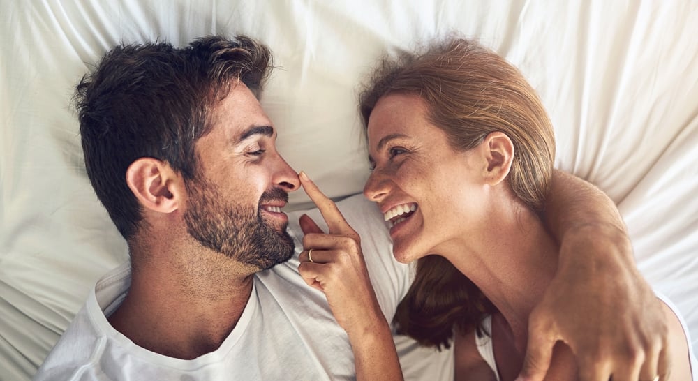 16 Ways To Bring Back That “New Relationship Energy” If You’re Bored In Your Marriage