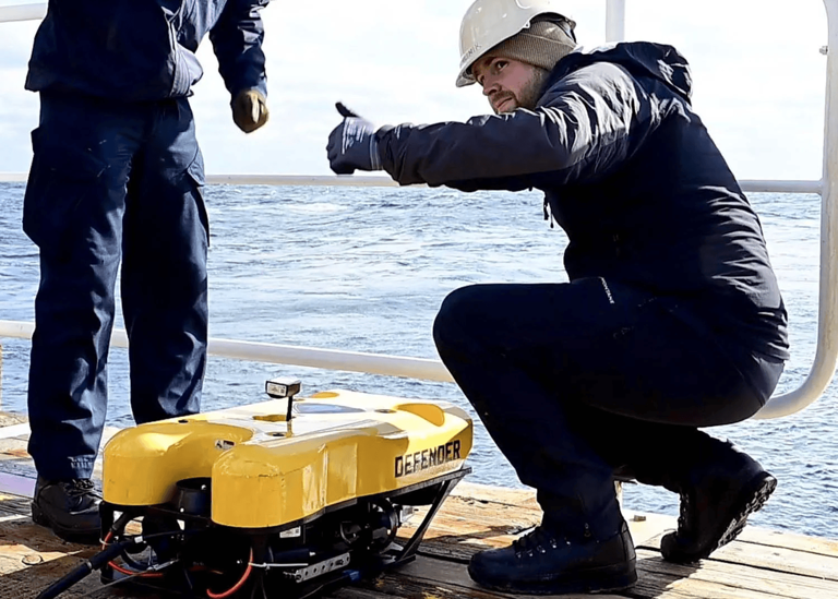 Royal Navy: UK, US and Australia engineers test underwater vehicles ...