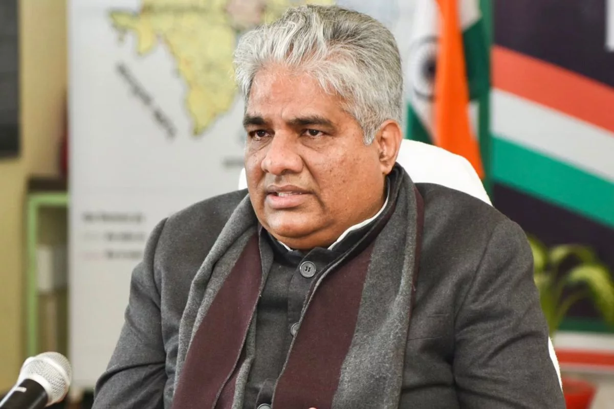 Auto industry should drive economic growth with environmental ...